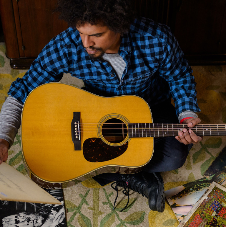 Guide to Acoustic Guitar Body Sizes & Shapes